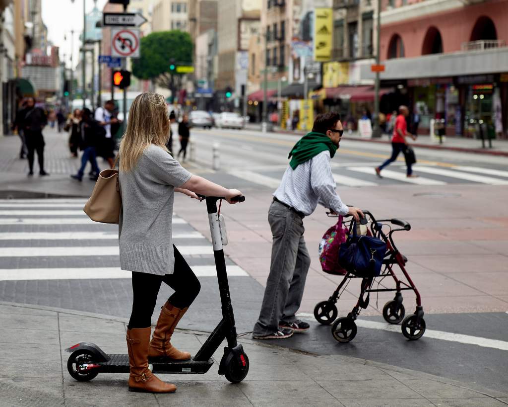 Panasonic Lumix S1 vs S1R (Comparison Chart) - Focus Camera